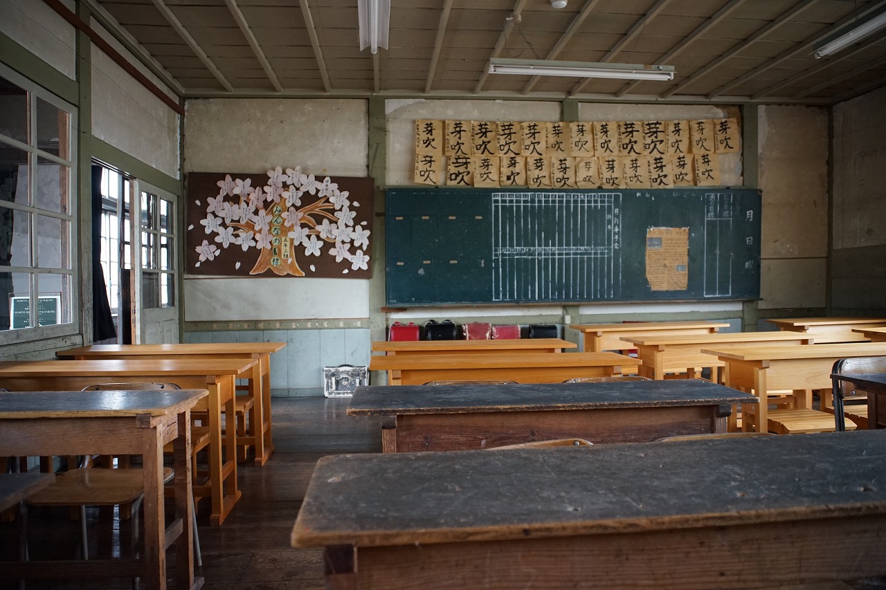 旧遷喬小学校（久世）